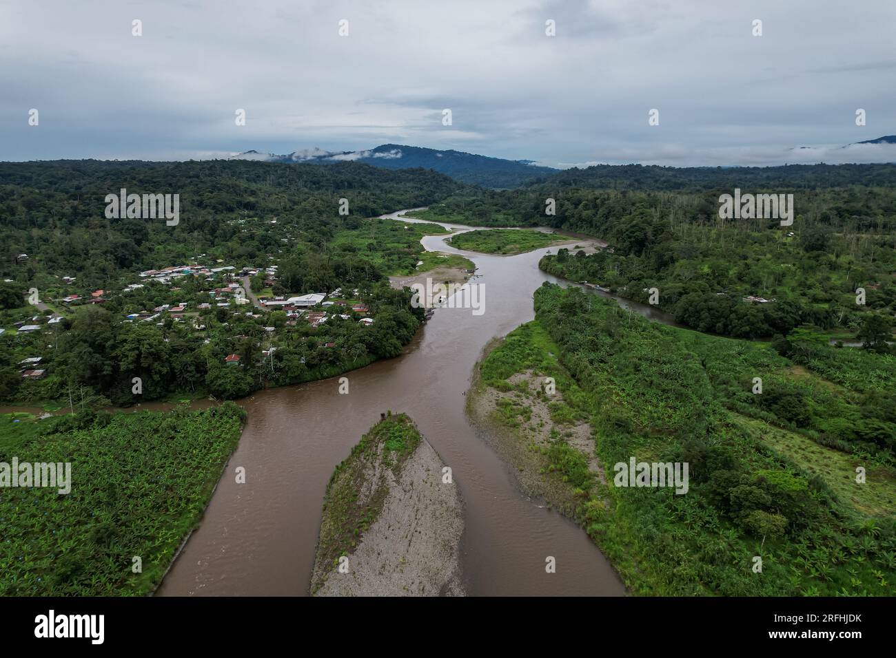 Beautiful aerial view of Bananito River in the Costa Rica Rainforest ...