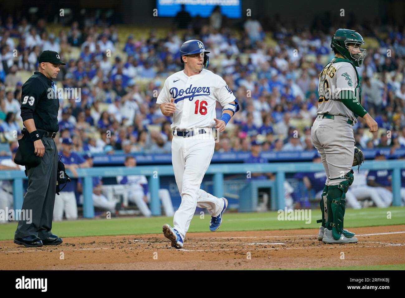 Los Angeles Dodgers' Will Smith (16) scores off of a ground out by ...
