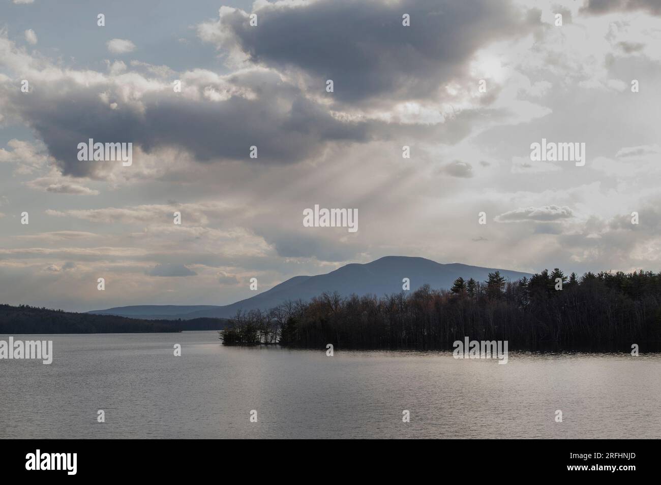 Ashokan lake hi-res stock photography and images - Alamy