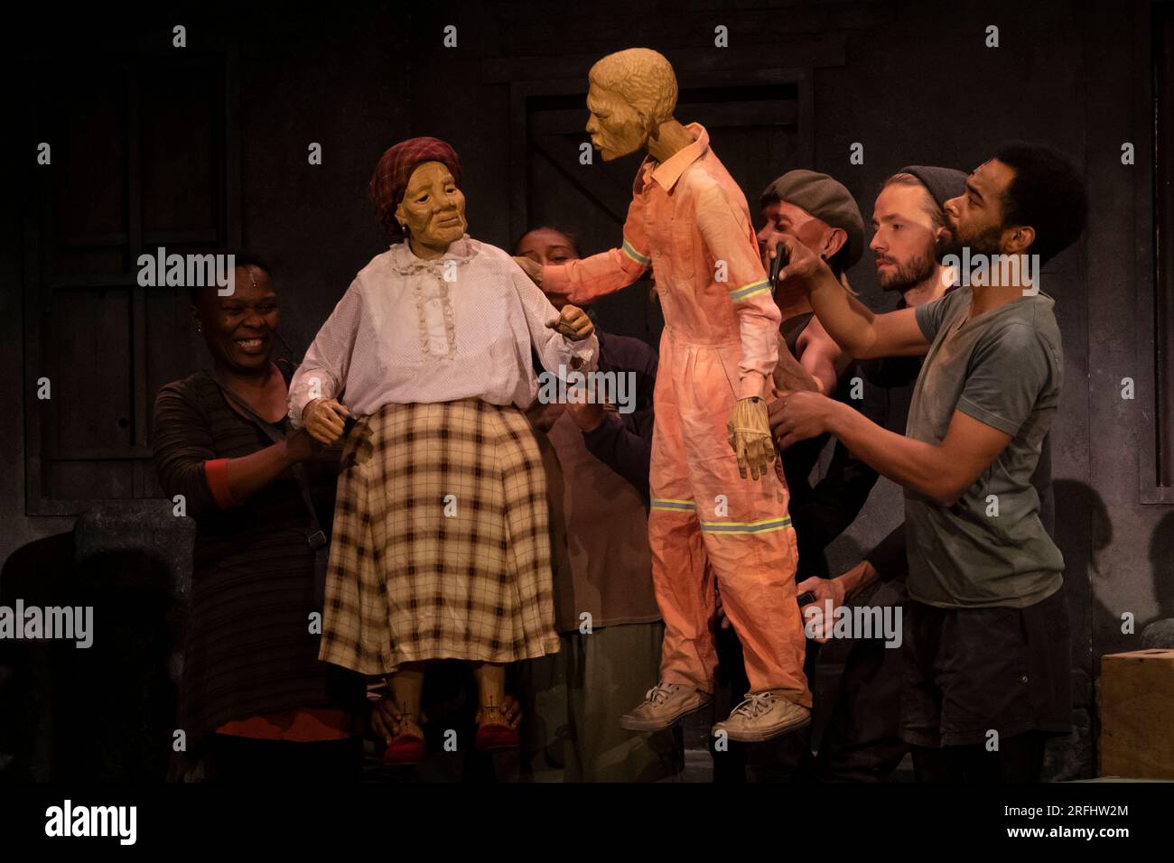 Baxter theatre and handspring puppet company hi-res stock photography ...