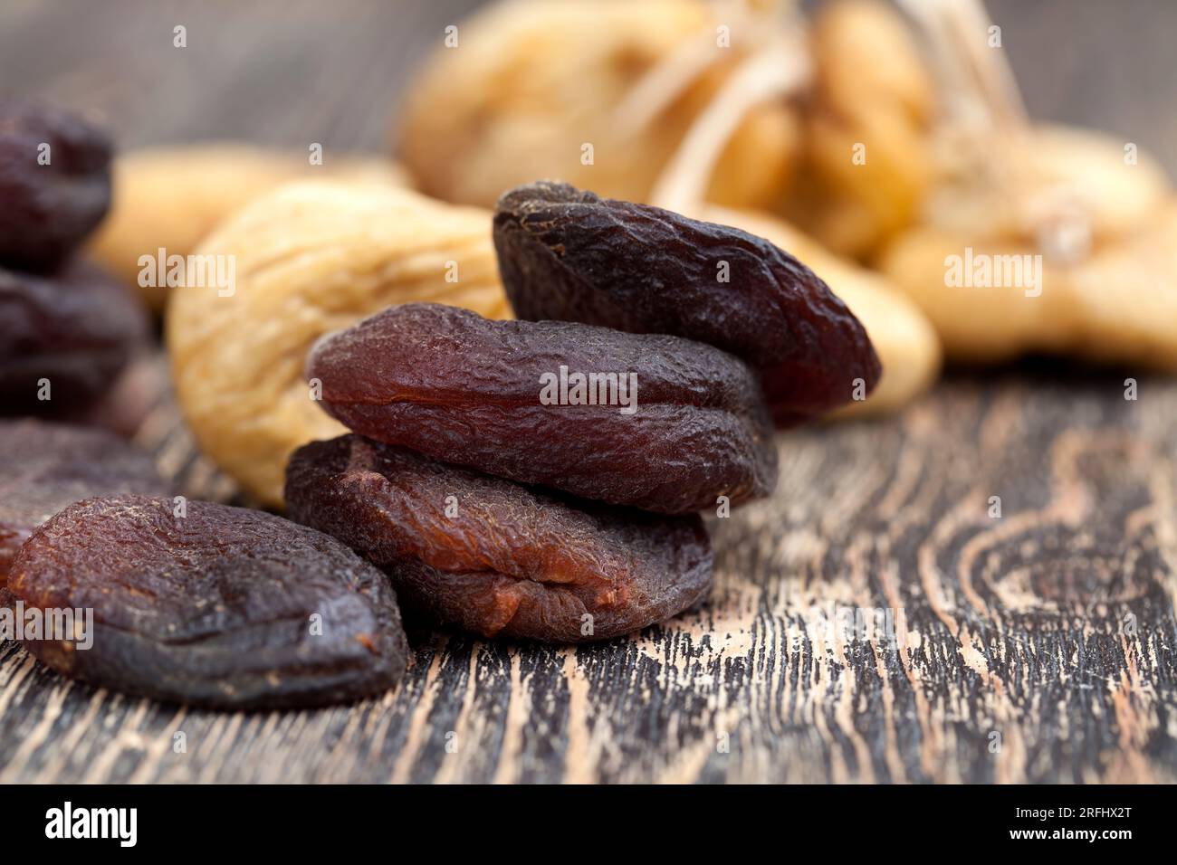 sun dried fig fruit, yellow shriveled figs dried to give sweetness ...