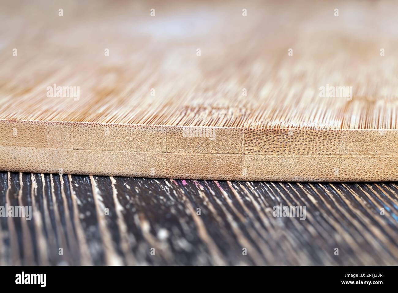 Part edge hi-res stock photography and images - Alamy