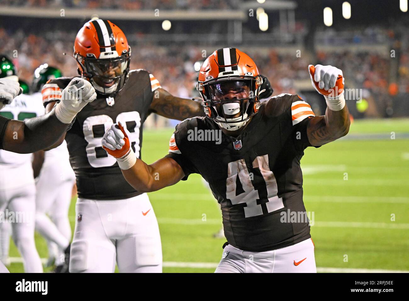 Cleveland Browns running back John Kelly Jr. (41) celebrates a ...
