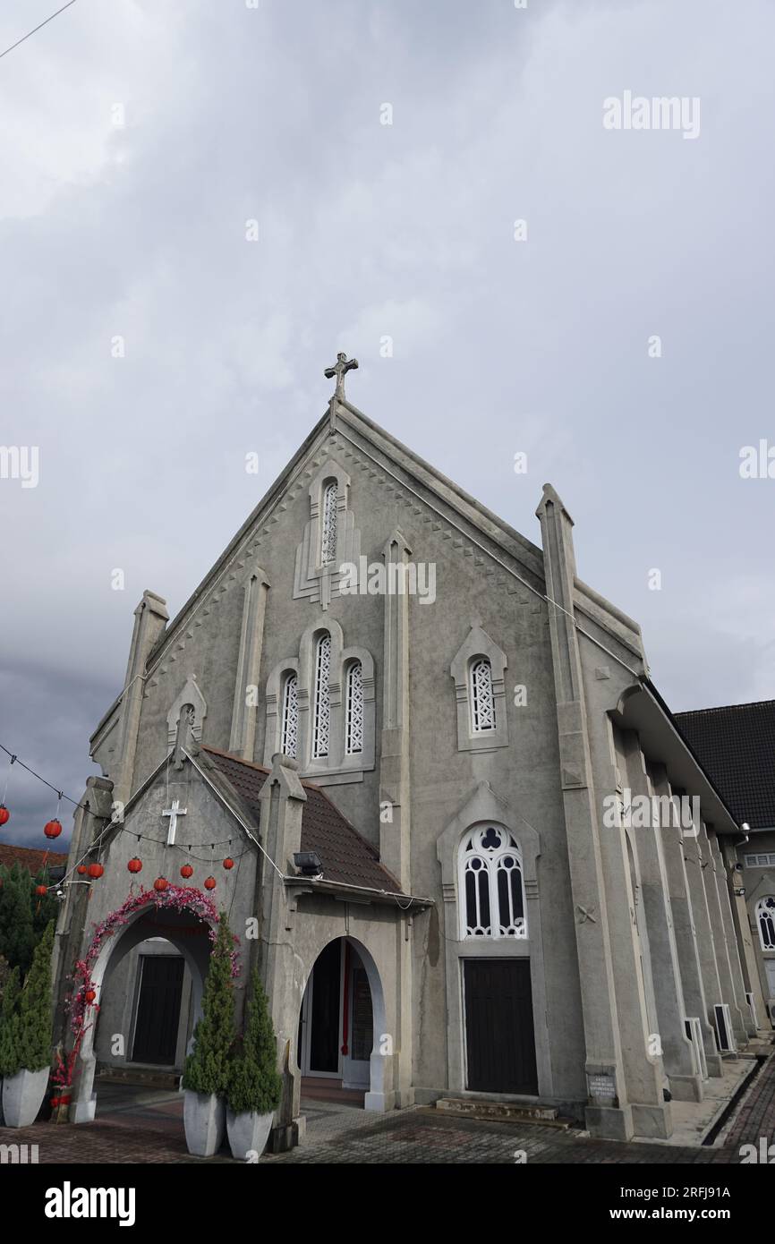 St louis catholic church hi-res stock photography and images - Alamy