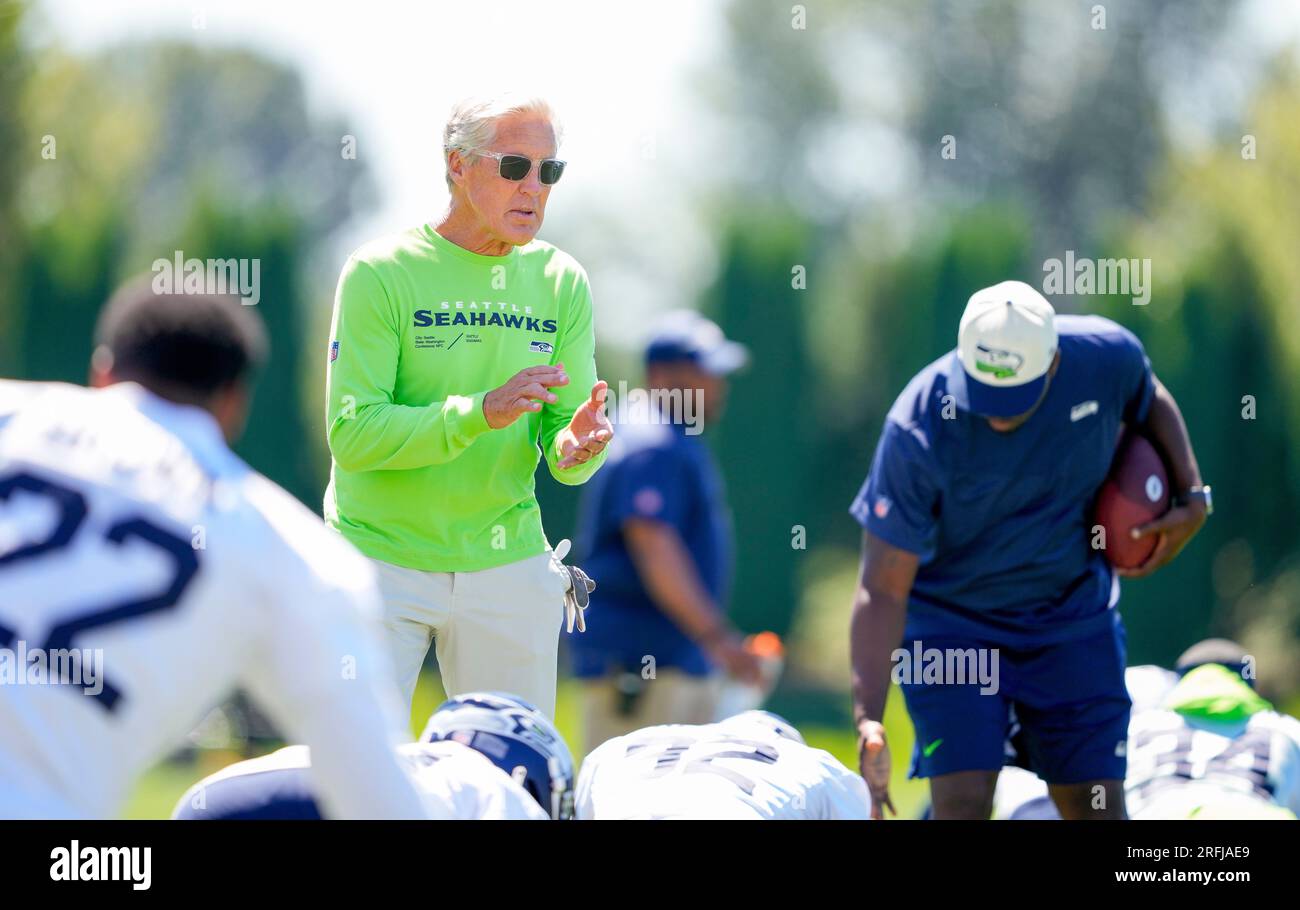 Seattle Seahawks head coach Pete Carroll claps during the NFL football ...