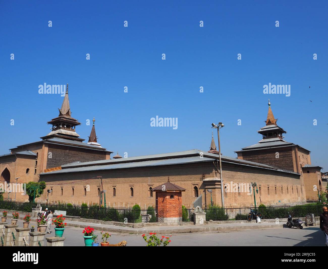 Brick architecture srinagar hi-res stock photography and images - Alamy