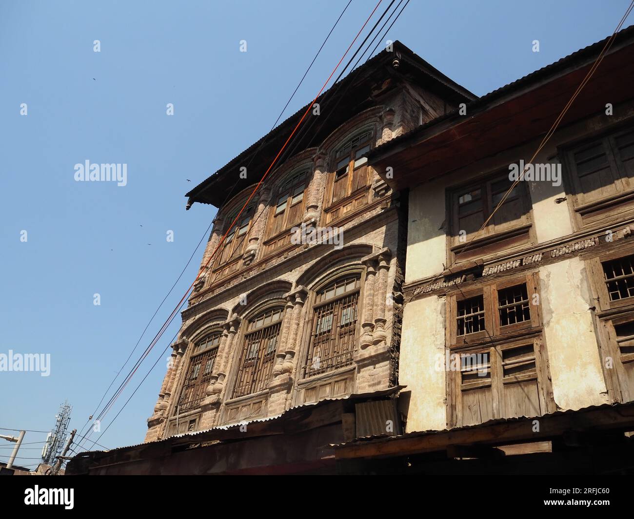 Old town srinagar hi-res stock photography and images - Alamy
