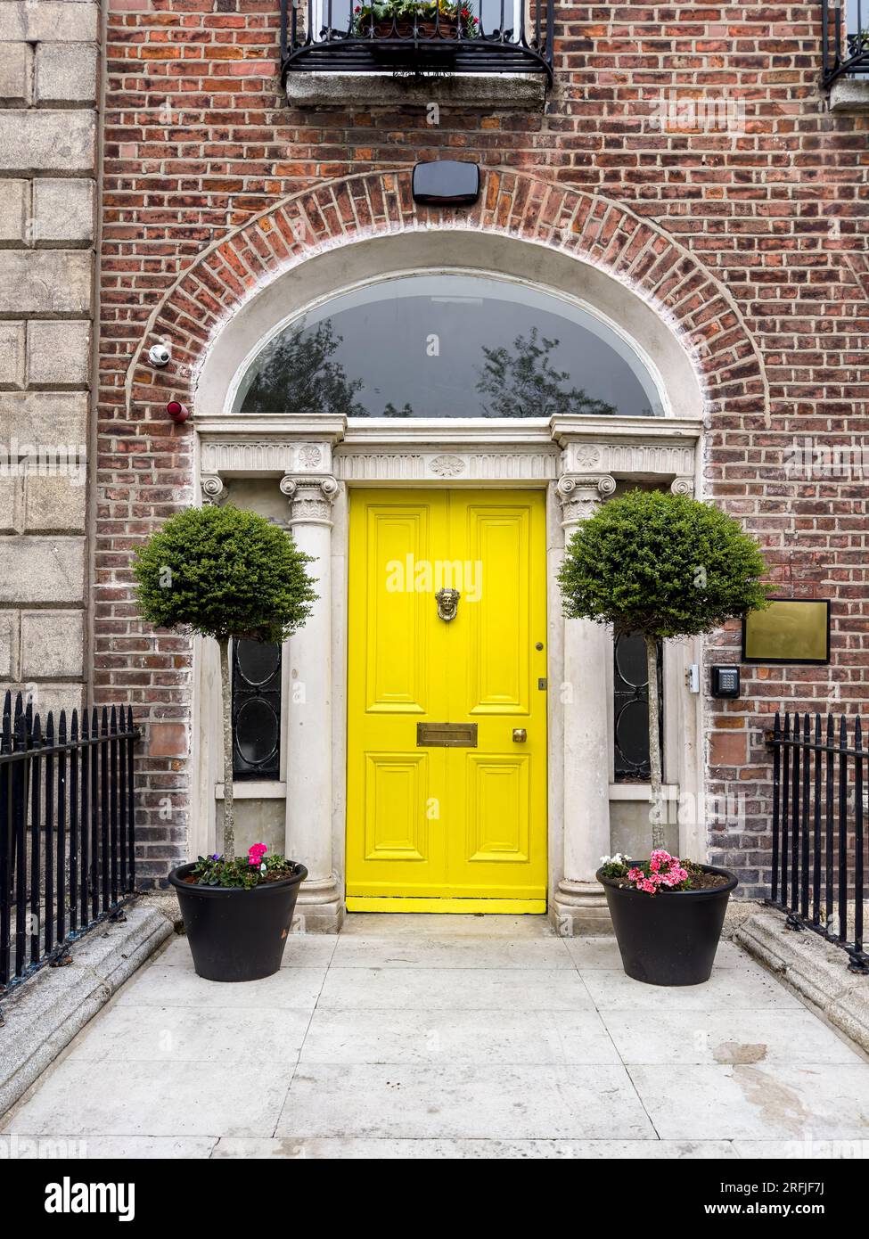 Merrion square door dublin ireland hi-res stock photography and images ...