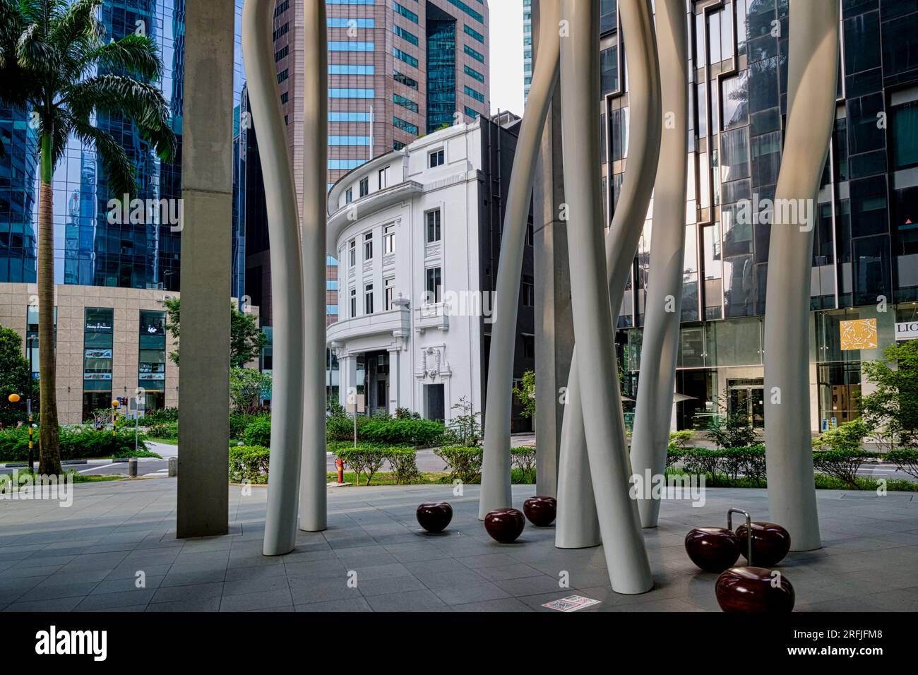 The entrance area of CapitaGreen Building (Market Street Tower) in ...