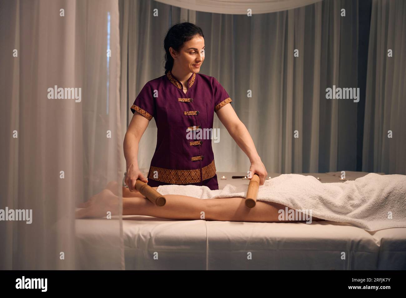 Massotherapy session hi-res stock photography and images - Alamy