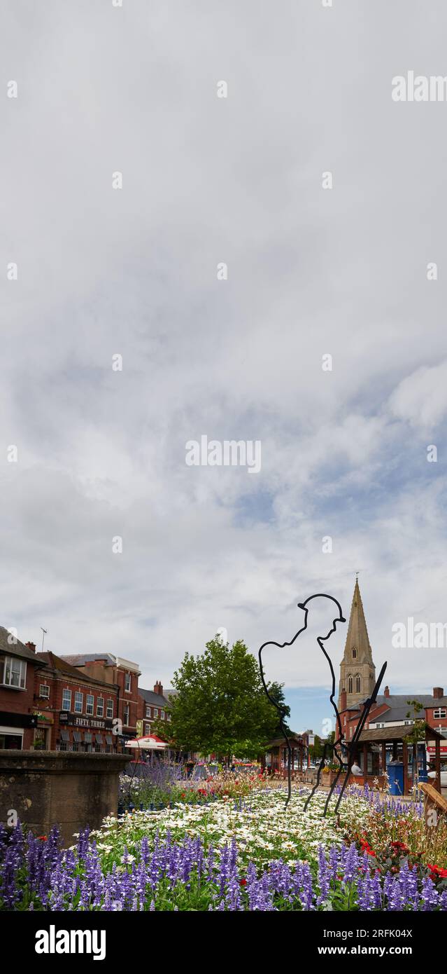 Silhouette of a british army 'tommy' soldier at the war memorial ...