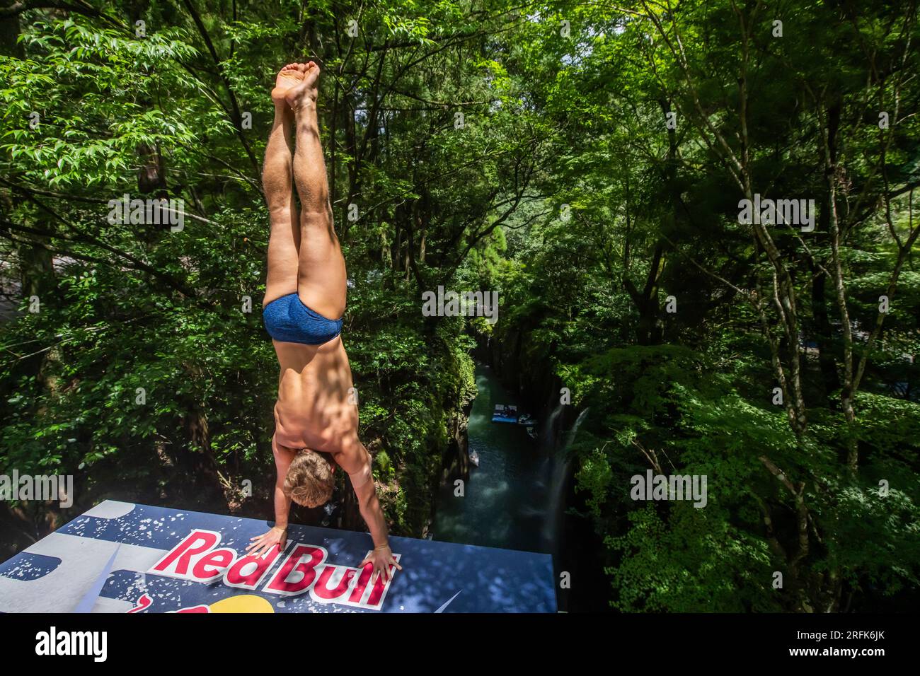 Briton Aidan Heslop clinched back-to-back Red Bull Cliff Diving World Series wins at the fourth ...