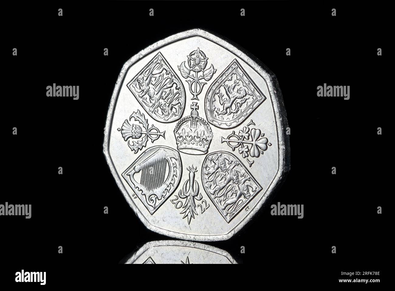 Queen memorial 50p hi-res stock photography and images - Alamy