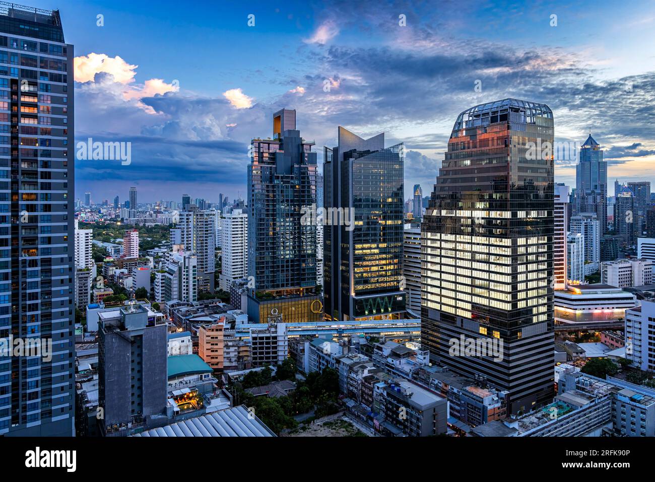 Bangkok evening skyline, Sukhumvit, Thailand Stock Photo - Alamy