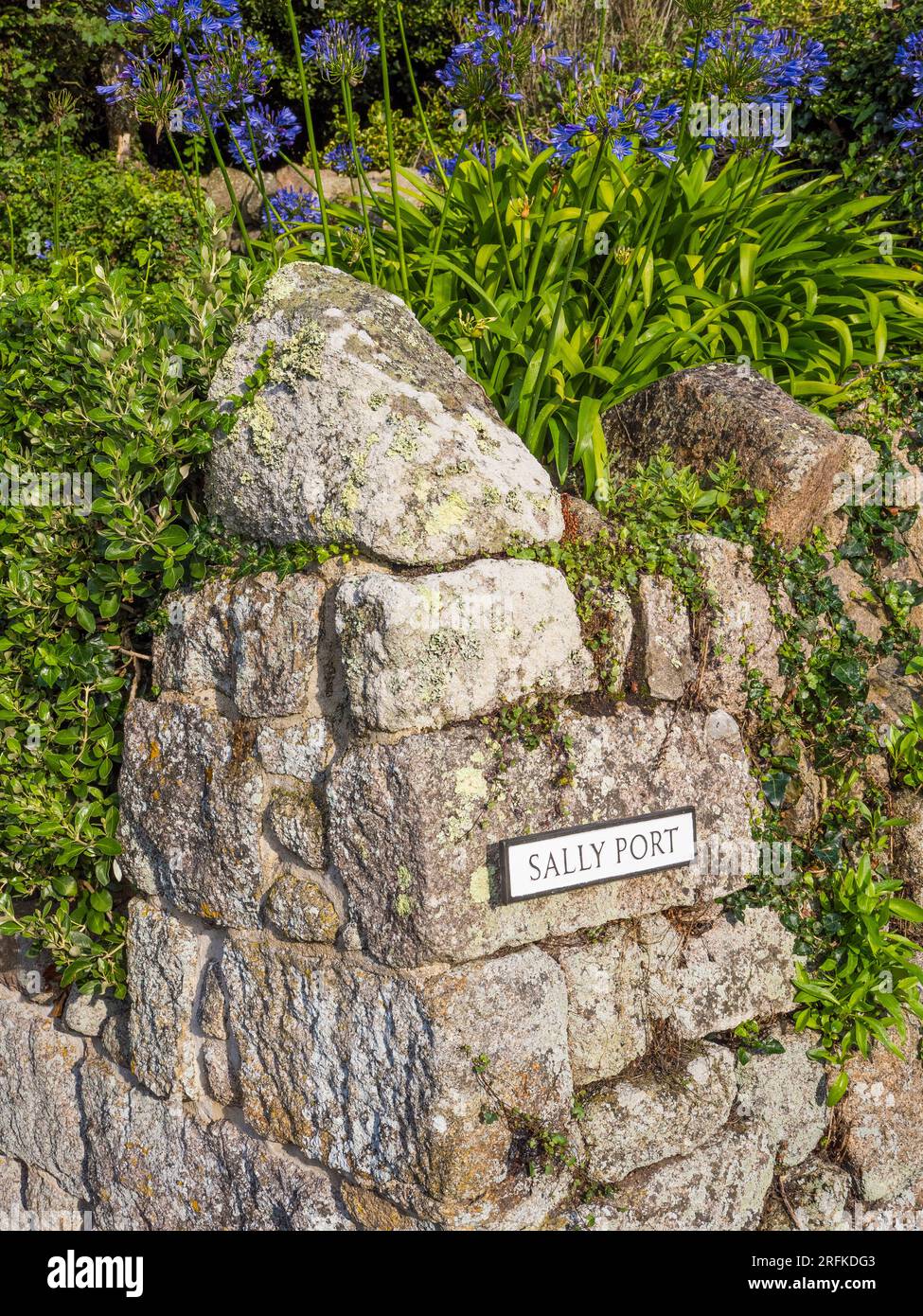 Sally port hi-res stock photography and images - Alamy