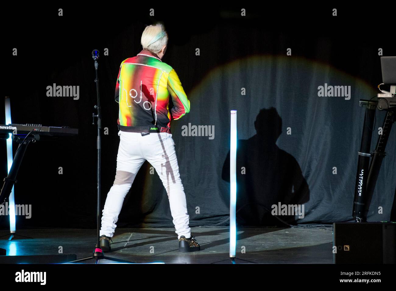 British musician singer hi-res stock photography and images - Alamy