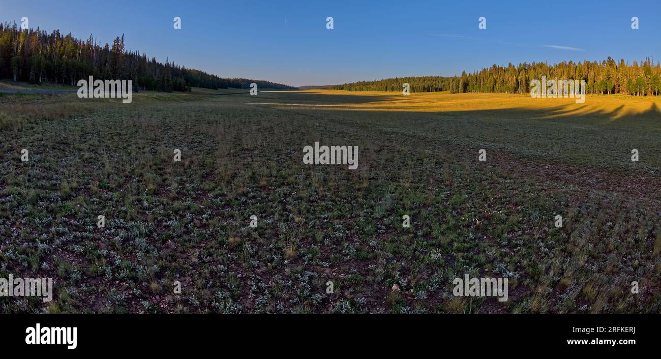 Pleasant valley hi-res stock photography and images - Alamy