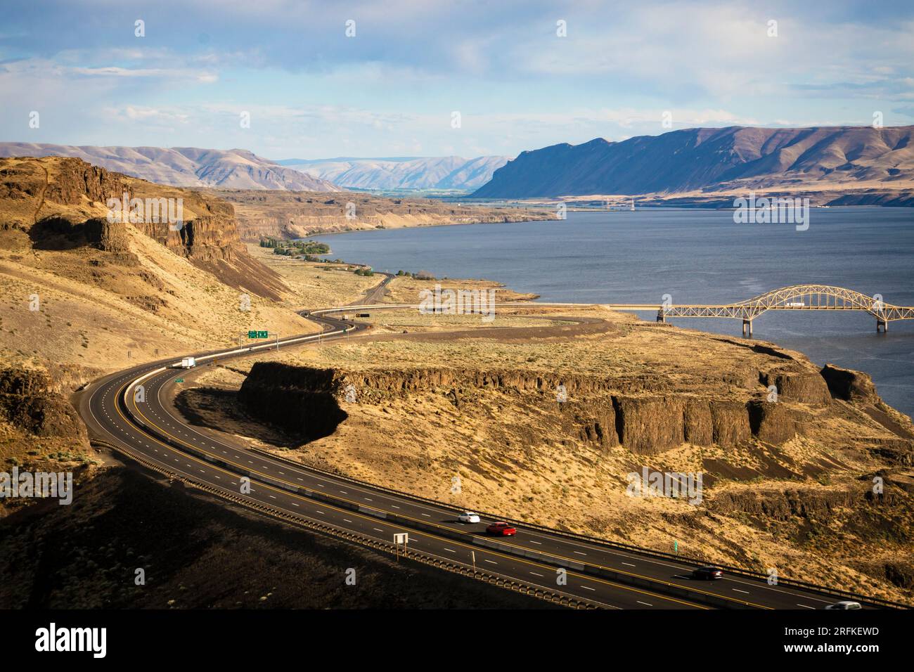 Vantage bridge hi-res stock photography and images - Alamy