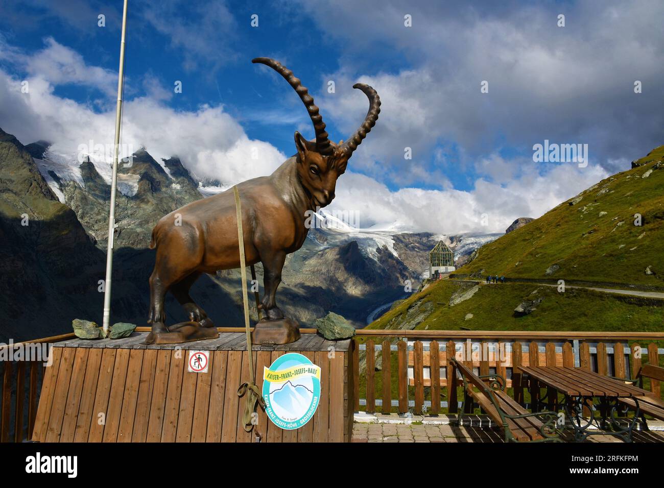 Kaiser Franz Josefs Höhe, Austria - August 22 2022: Statue of alpine ...