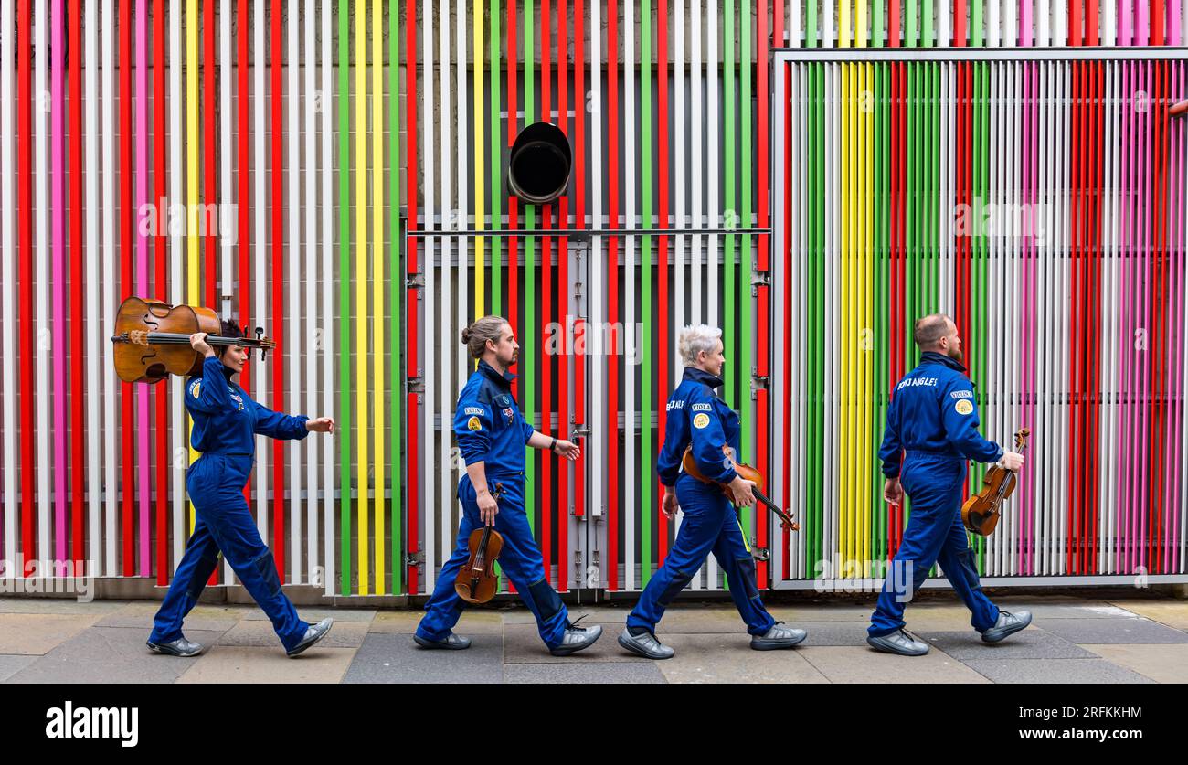 String quartet bowjangles hi-res stock photography and images - Alamy