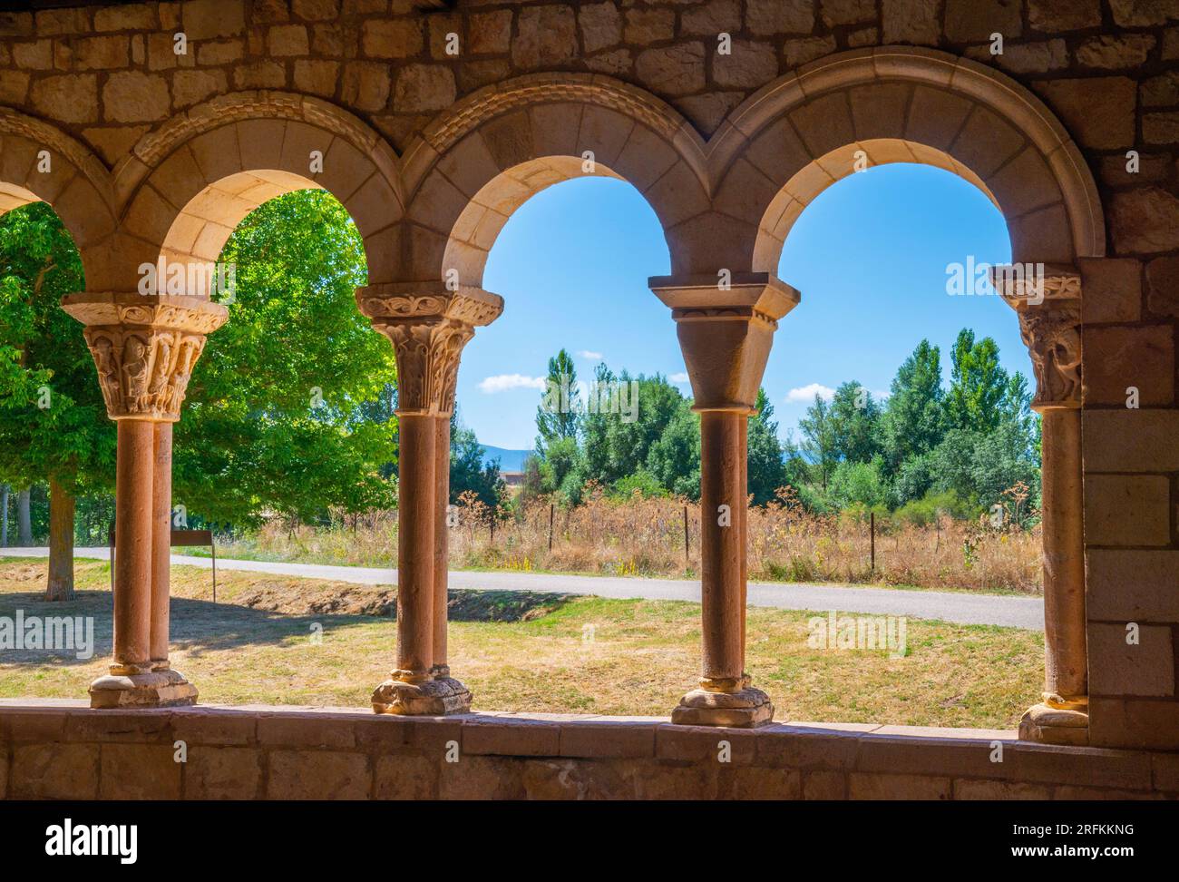 Arcos de atrio hi-res stock photography and images - Alamy