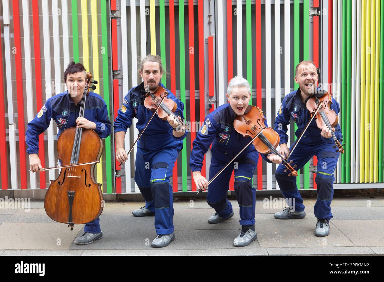 Bowjangles hi-res stock photography and images - Alamy