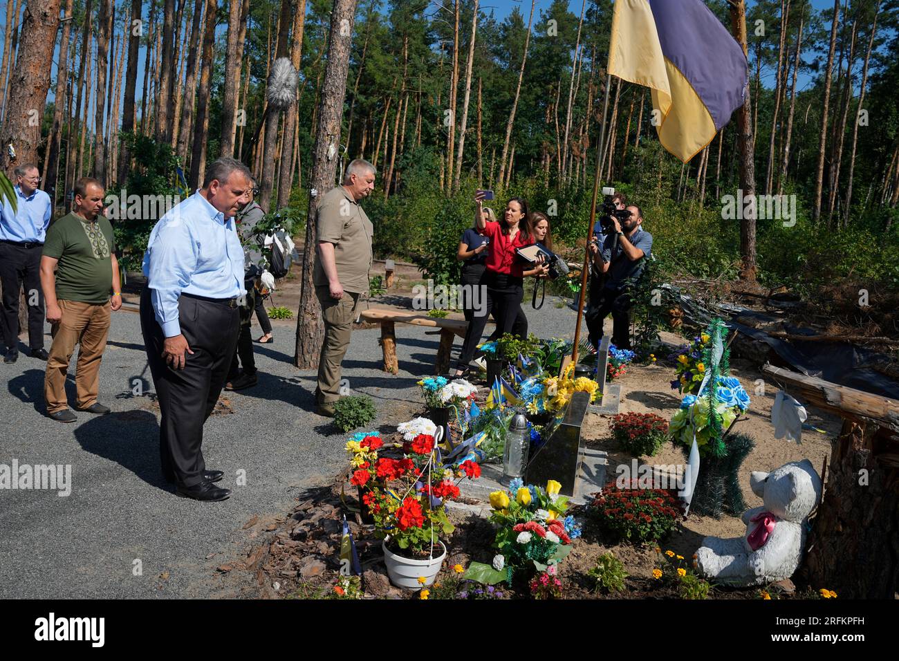 Republican presidential candidate former New Jersey Gov. Chris Christie ...