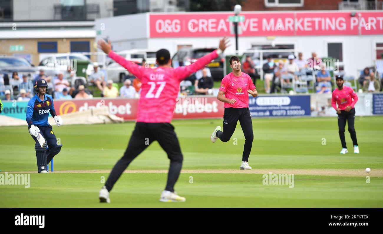 Sussex sharks steve finn hi-res stock photography and images - Alamy