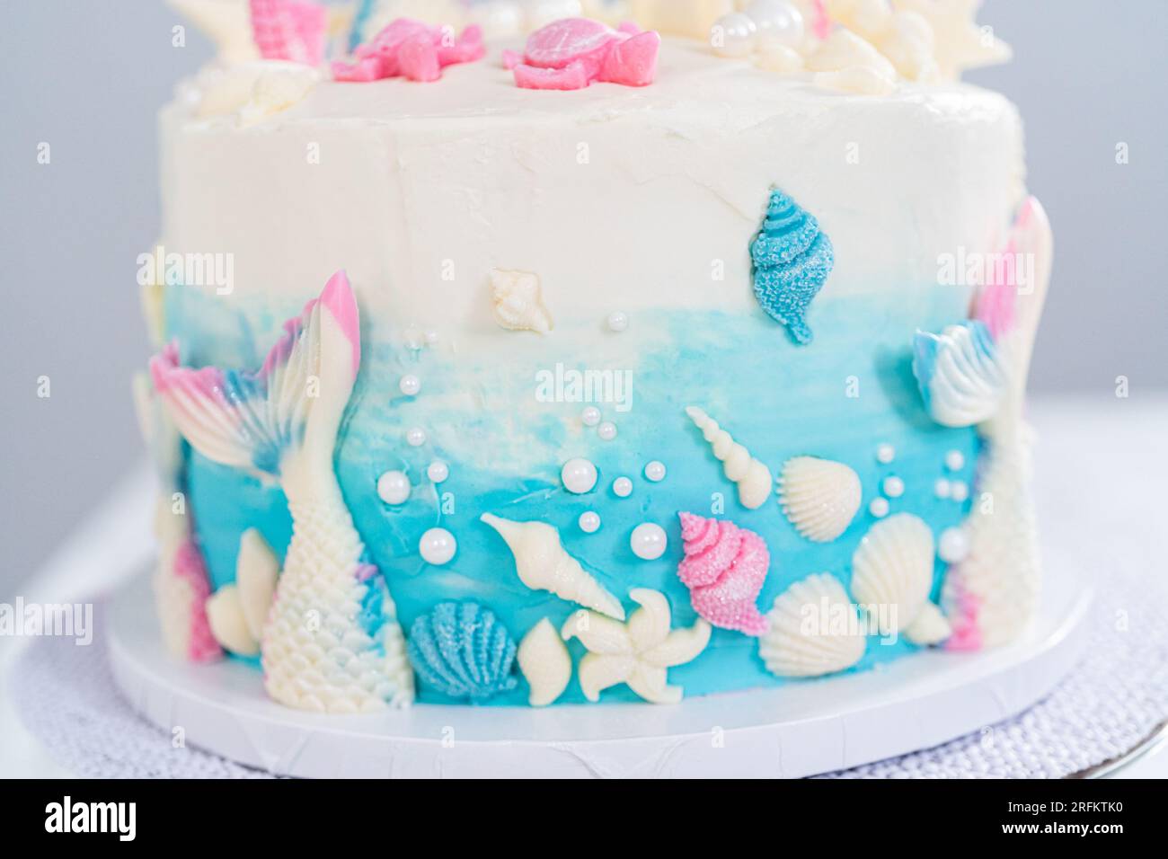 Themed cake on sea hi-res stock photography and images - Alamy