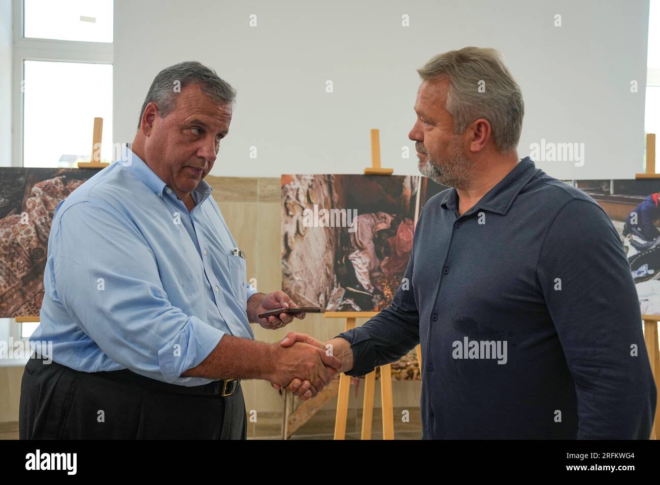 Republican presidential candidate former New Jersey Gov. Chris Christie ...