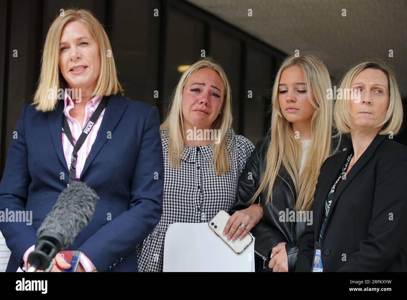 (left-right) DCI Gina Brennand, Sarah Reilly, Ciara Reilly and DS Fiona ...