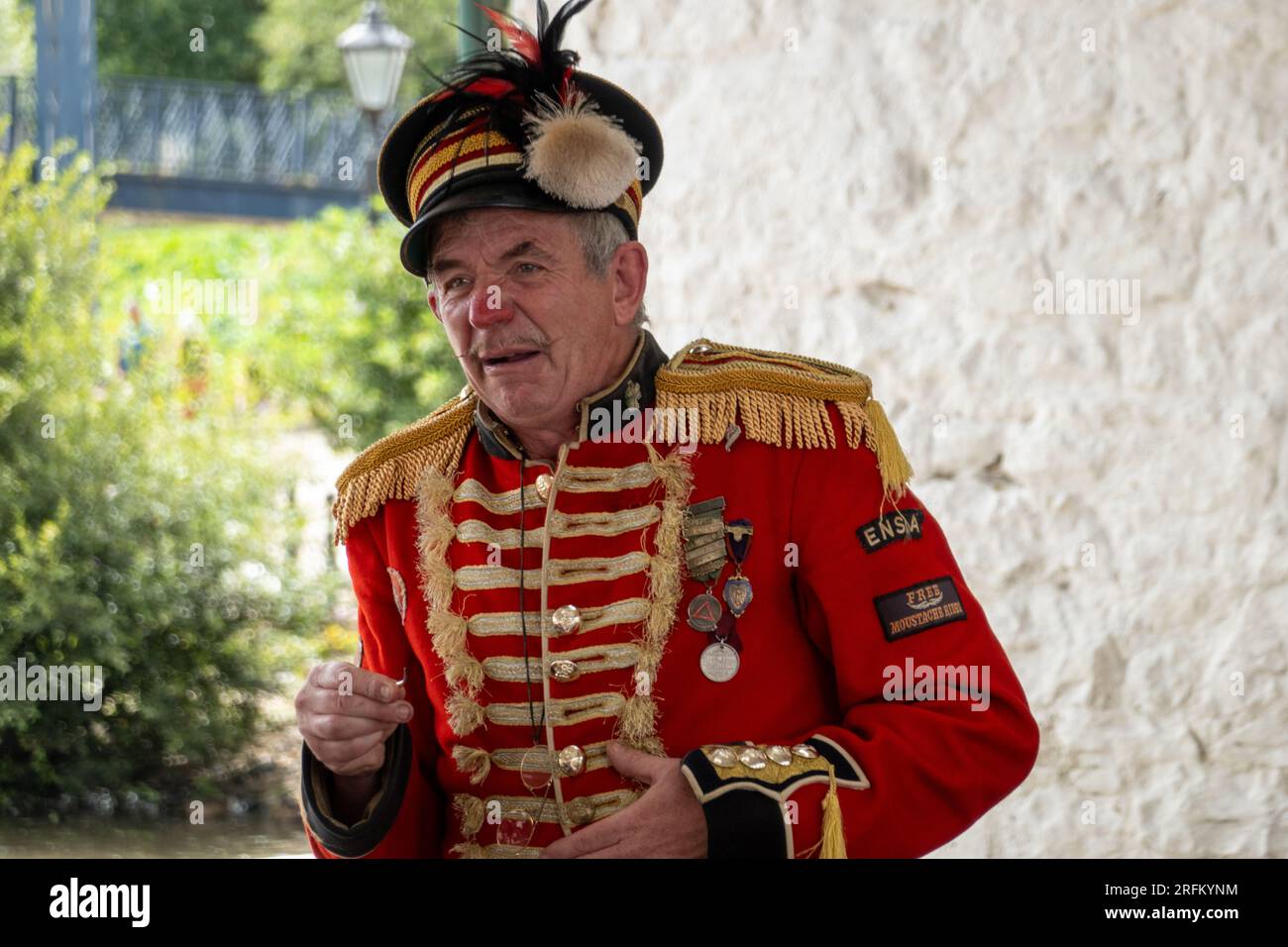 Uncle Tacos Flea Circus - performing on Exeter Quay Stock Photo - Alamy