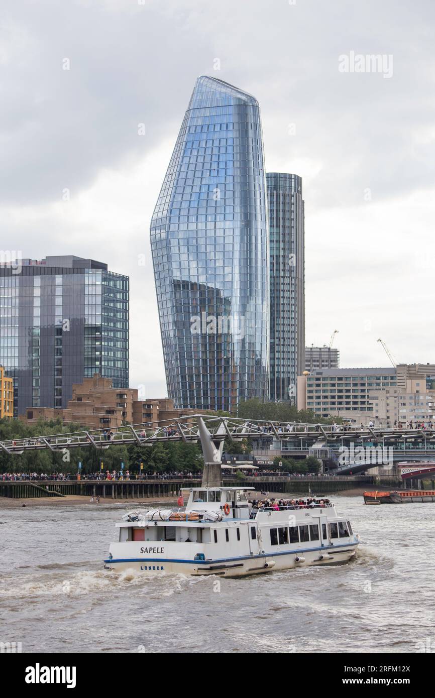 Black Friars One Tower with Millennium Bridge and river boat Stock ...