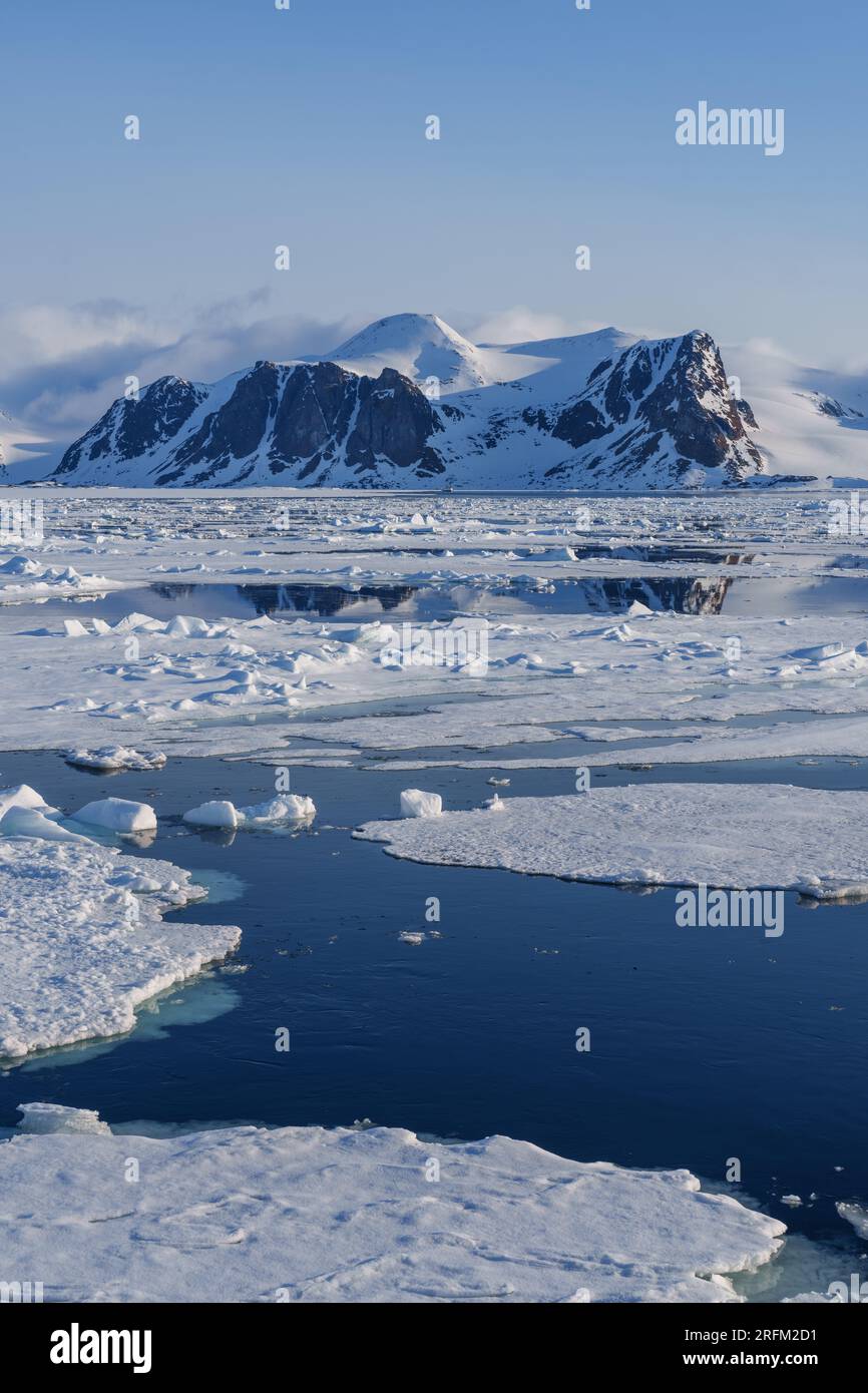 View of arctic landscape in Svalbard Stock Photo - Alamy