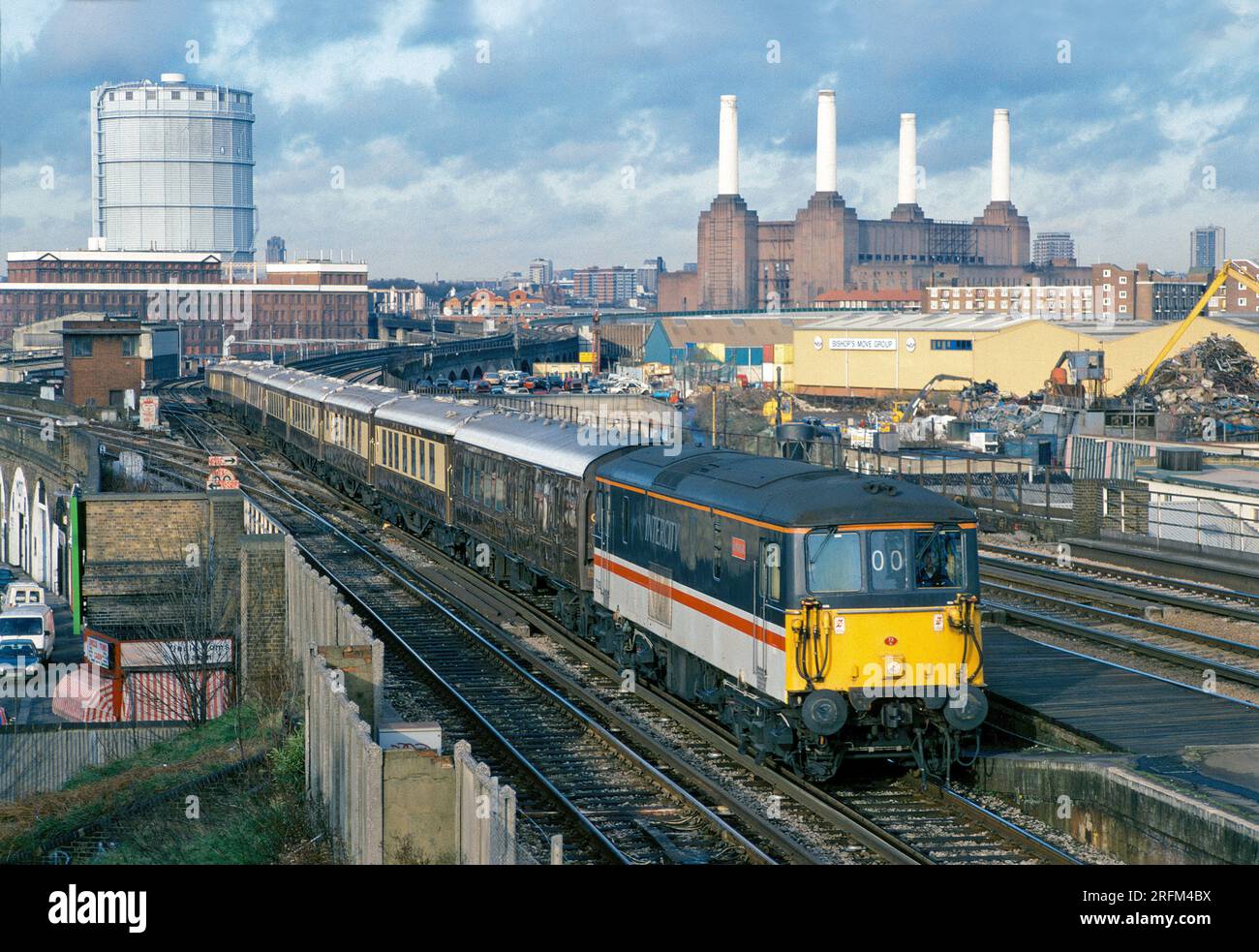A Class 73 electro diesel locomotive number 73210 working a Venice ...