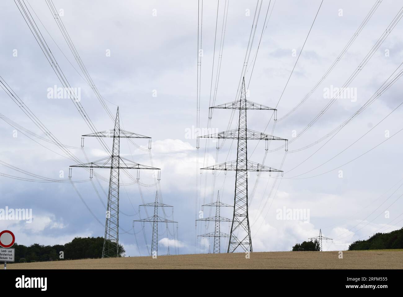 Renewqable energy hi-res stock photography and images - Alamy