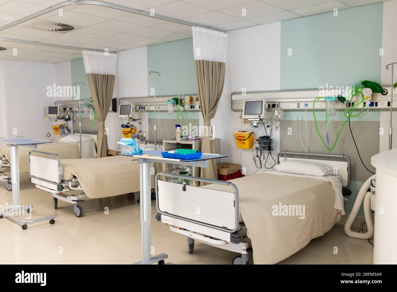 Sick beds hi-res stock photography and images - Alamy