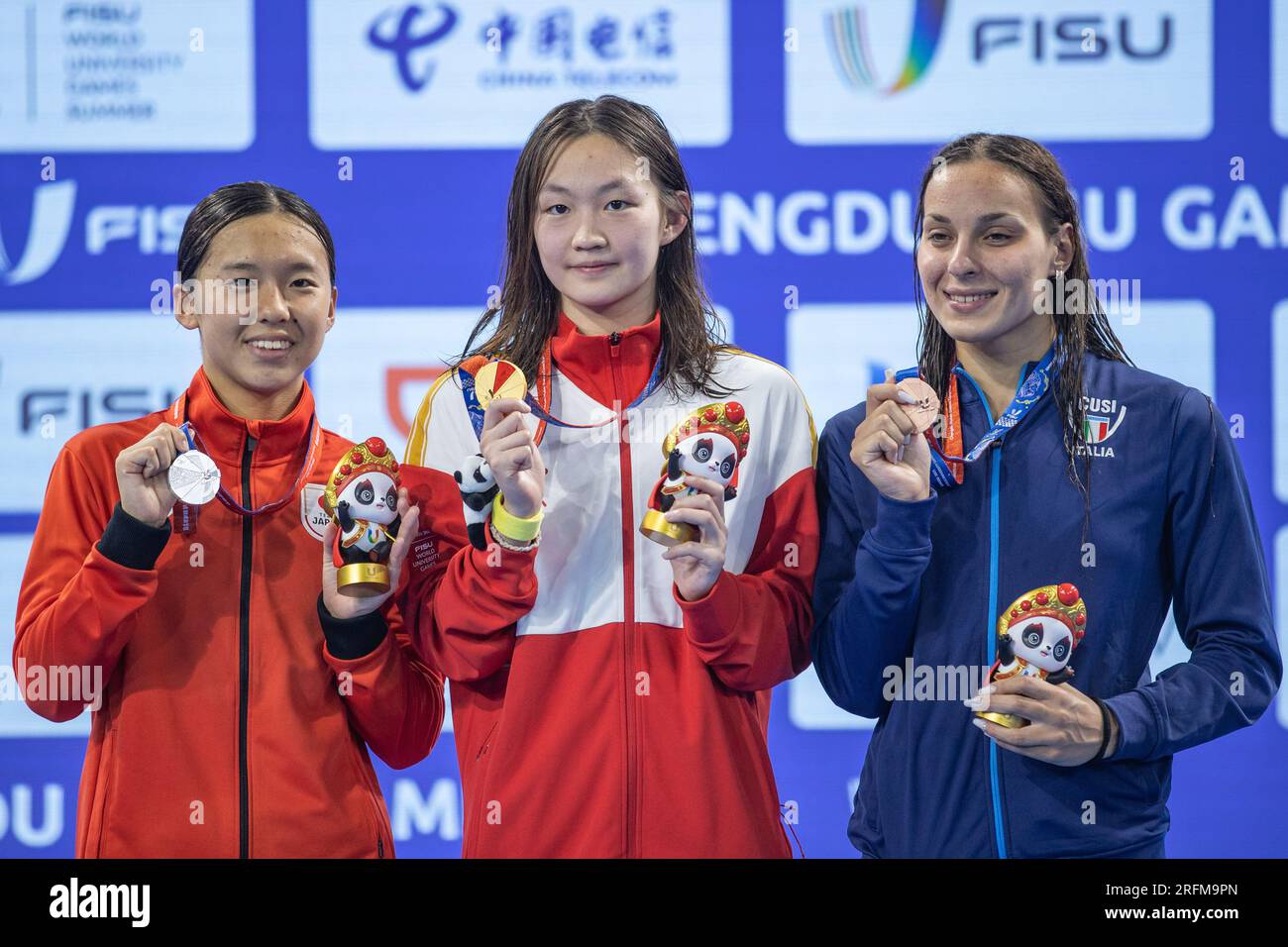 Chengdu, China's Sichuan Province. 4th Aug, 2023. Gold medalist Li ...