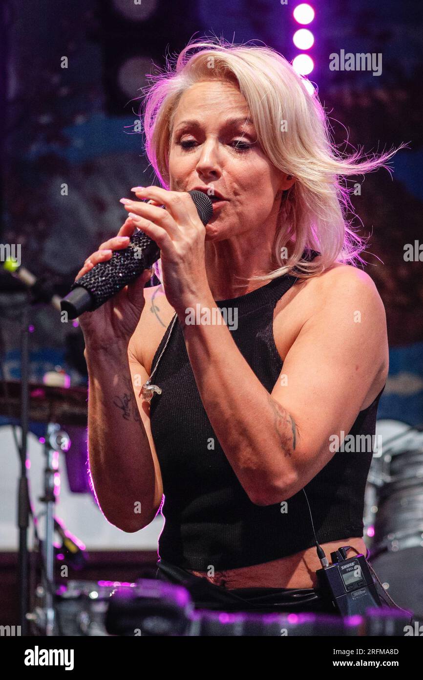 German singer pop hi-res stock photography and images - Alamy