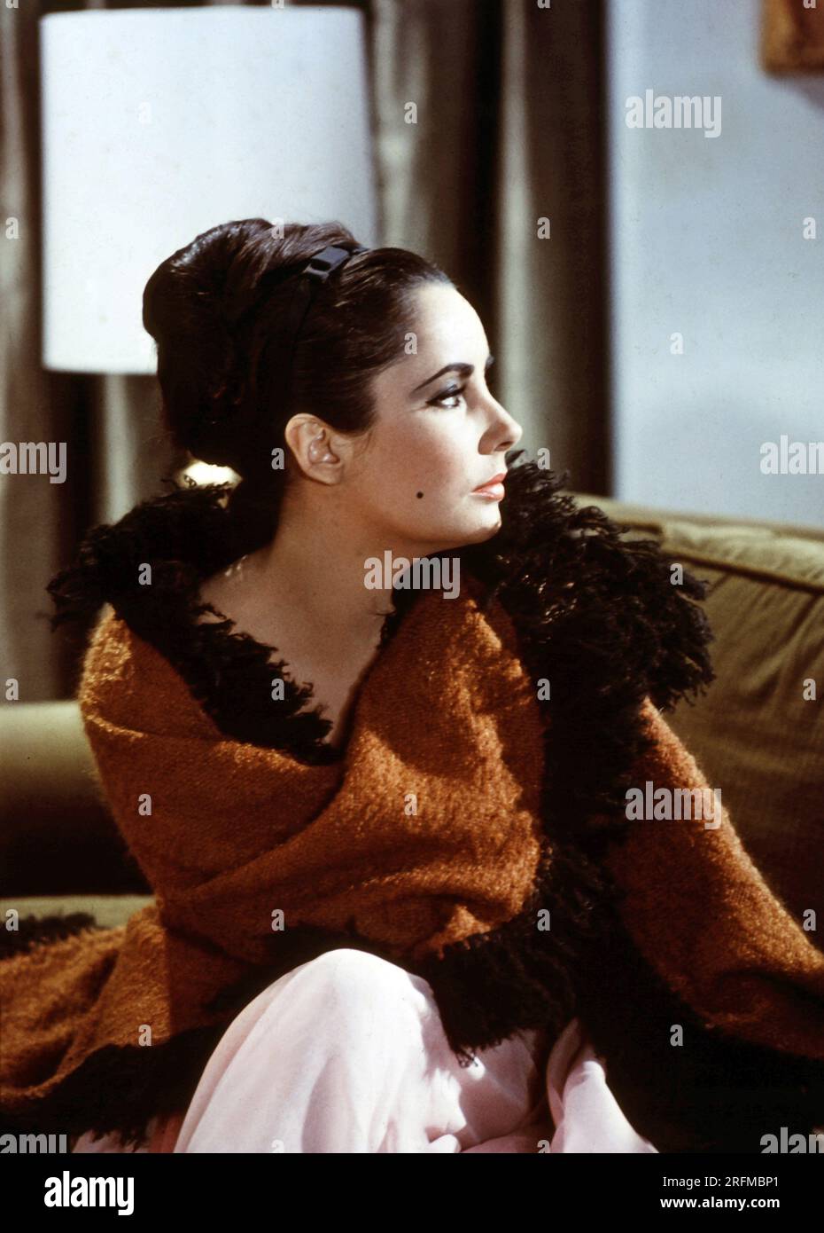 The V.I.P.s Year : 1963 UK Director : Anthony Asquith Elizabeth Taylor ...