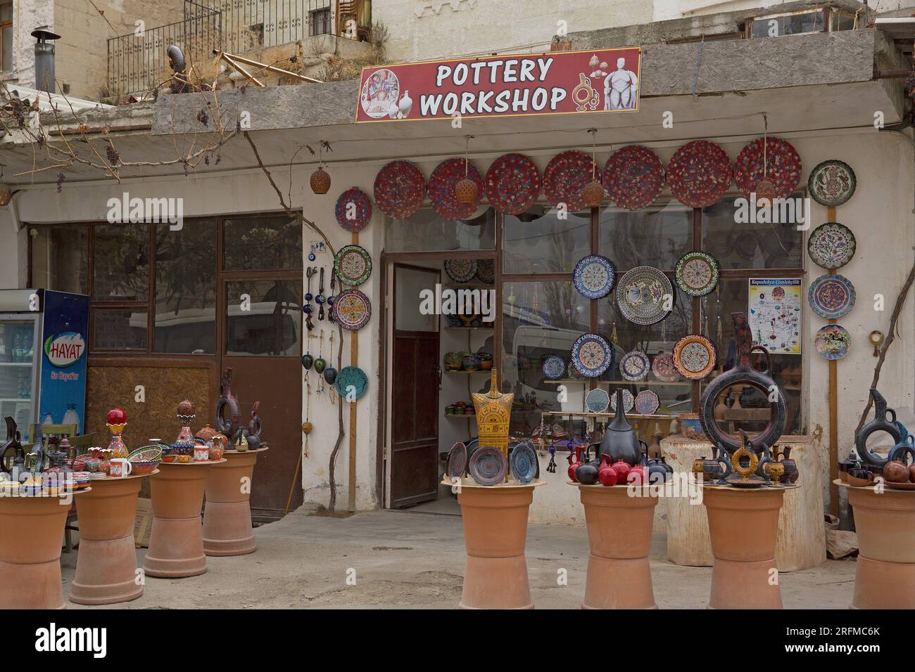 Turquie, Cappadoce, magasin et boutiques pittoresques locales / Turkey ...