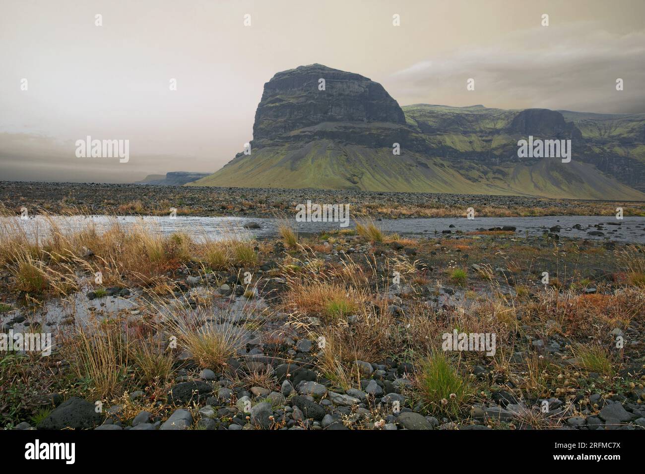 Paysage de lave volcanique hi-res stock photography and images - Alamy