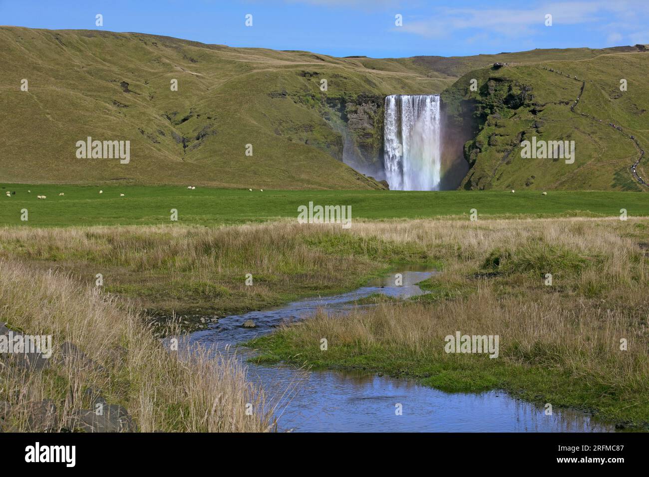 Islande, Skogar, la cascade de Skogafoss / Iceland, Skogar the ...