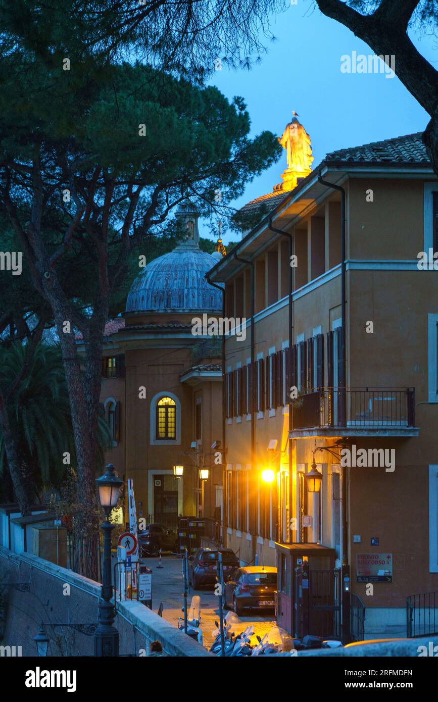 Italy, Rome, Latium, Isola Tiberia, Tiber, nightfall Stock Photo - Alamy