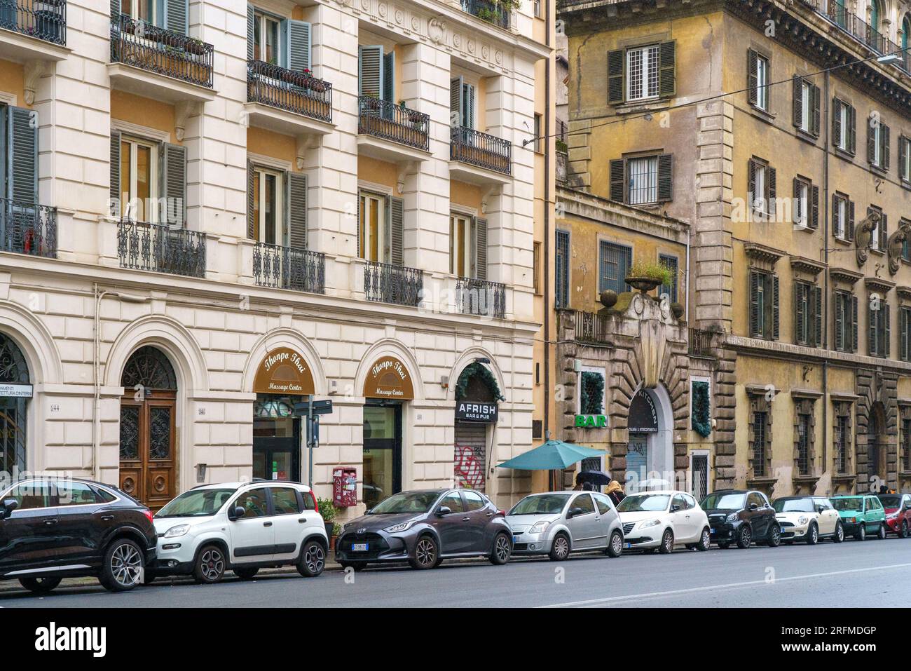 Via cavour rome hi-res stock photography and images - Alamy