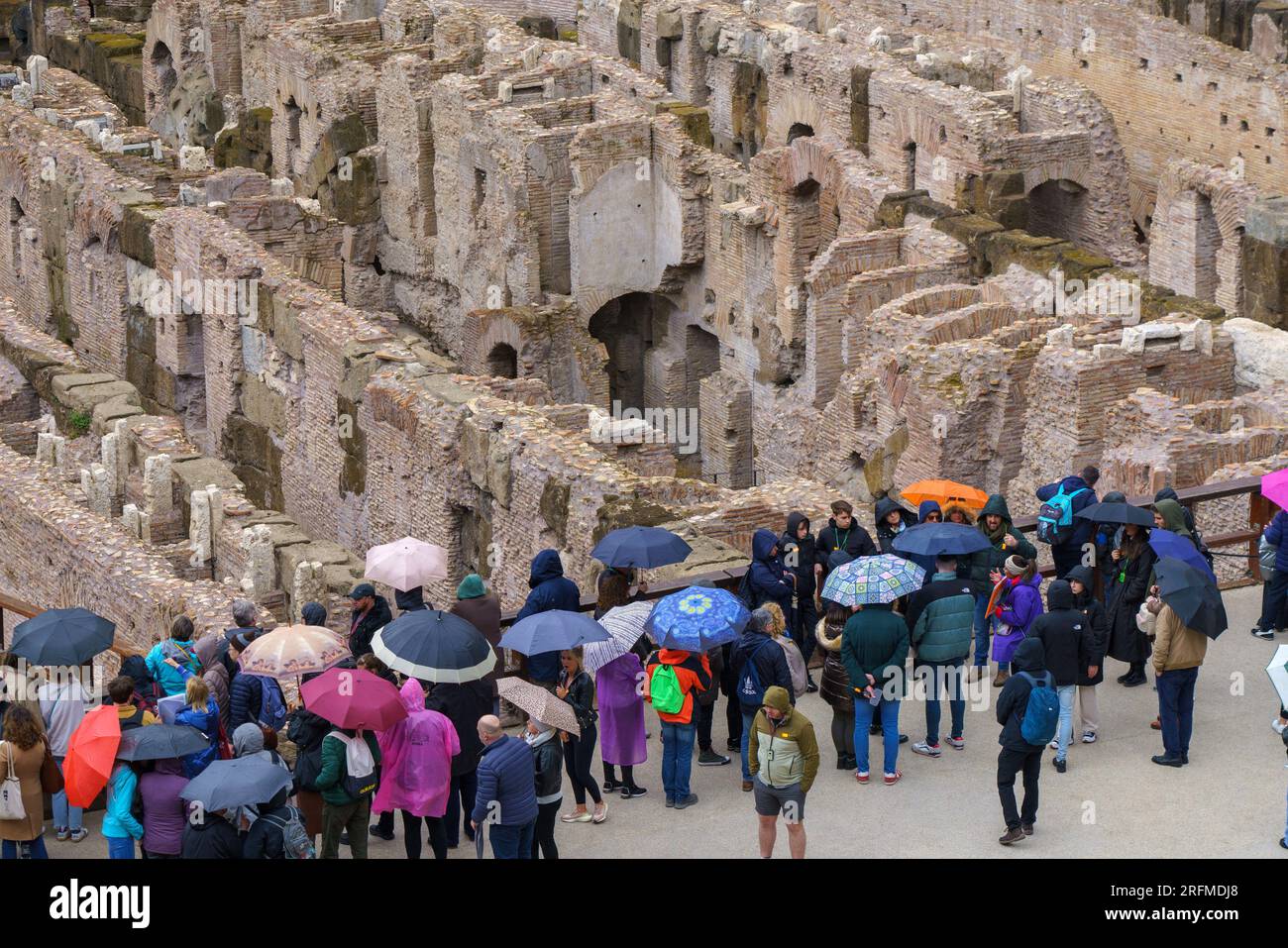 Italy, Rome, Latium, Colosseum, tourists in the rain Stock Photo - Alamy