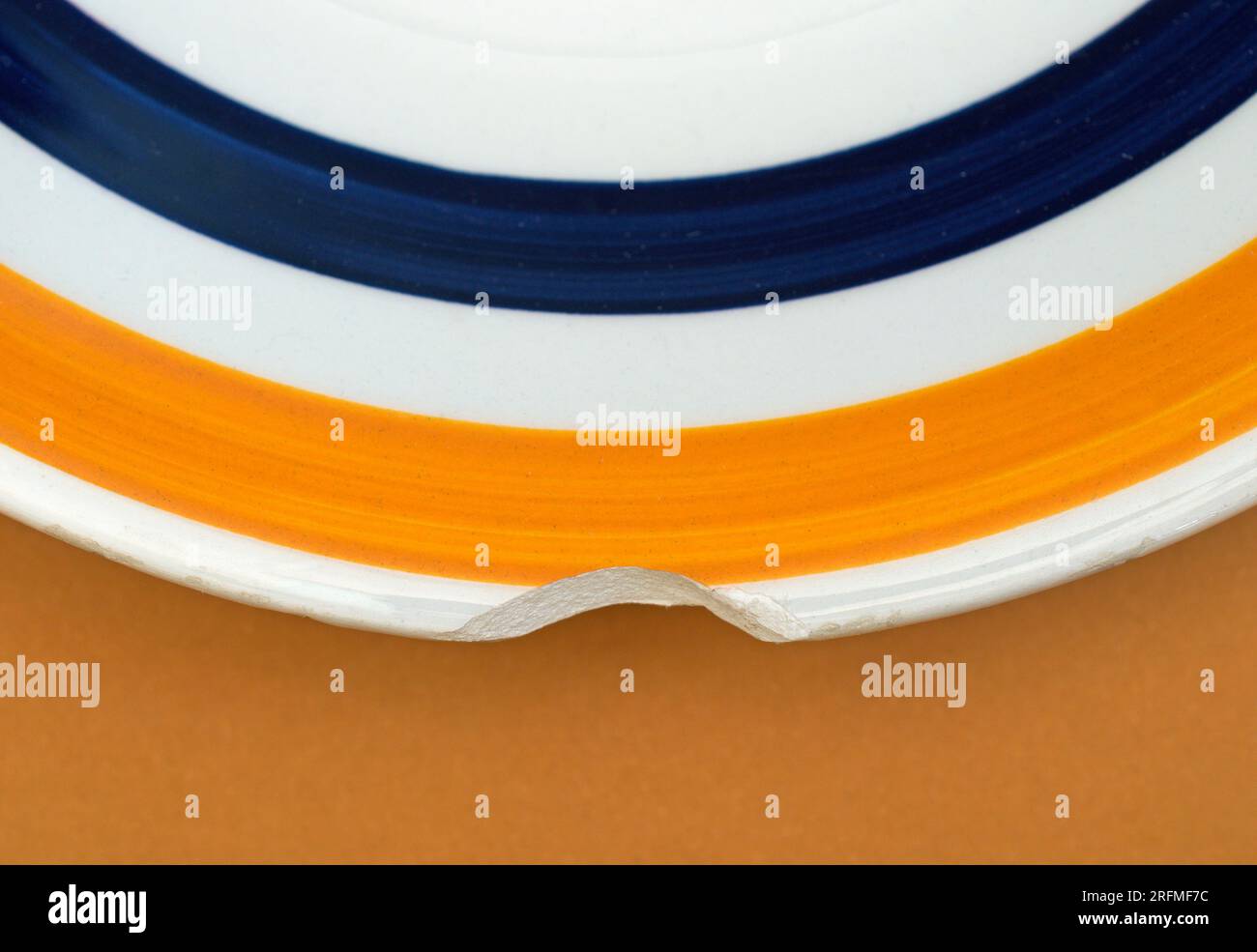 chipped damaged plate Stock Photo - Alamy