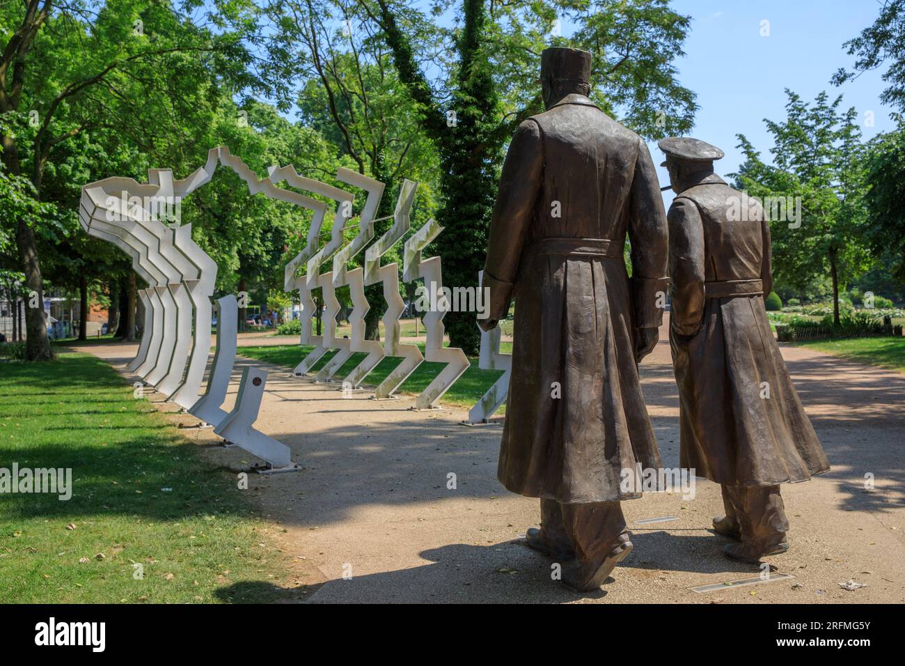 France, Hauts-de-France region, Pas-de-Calais, Calais, Parc Richelieu ...