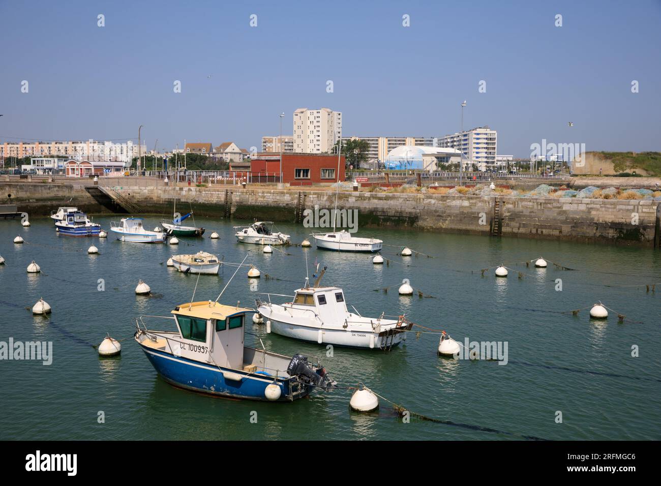 France, Hauts-de-France region, Pas-de-Calais, Calais, harbour, port ...