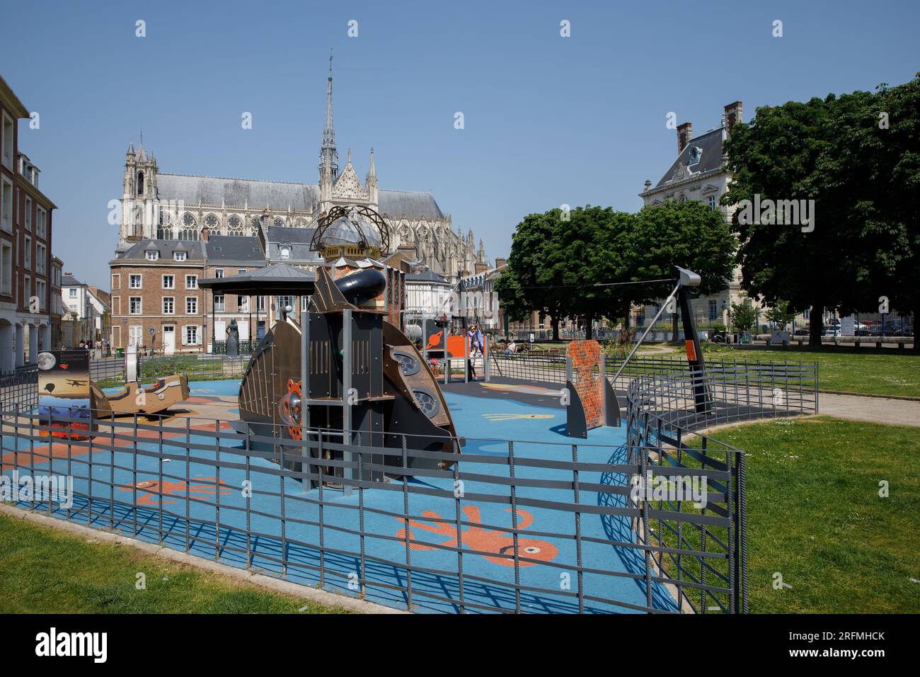 France, Hauts-de-France region, Somme department, Amiens, square Jules ...